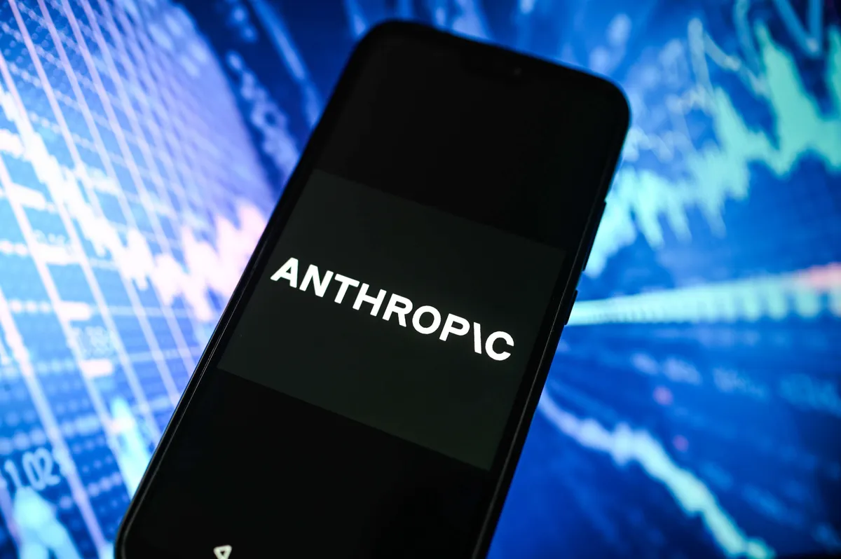 Tekoäly voi pian tuhota tiedostosi – Claudeen tulossa merkittävä ...