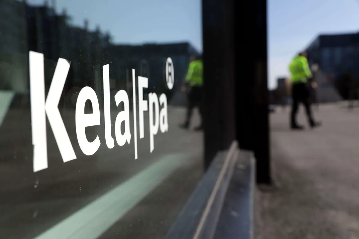 Näitä 100 000 henkilöä Kela alkaa valvoa – Voi viedä heiltä rahaetuuden | Kauppalehti