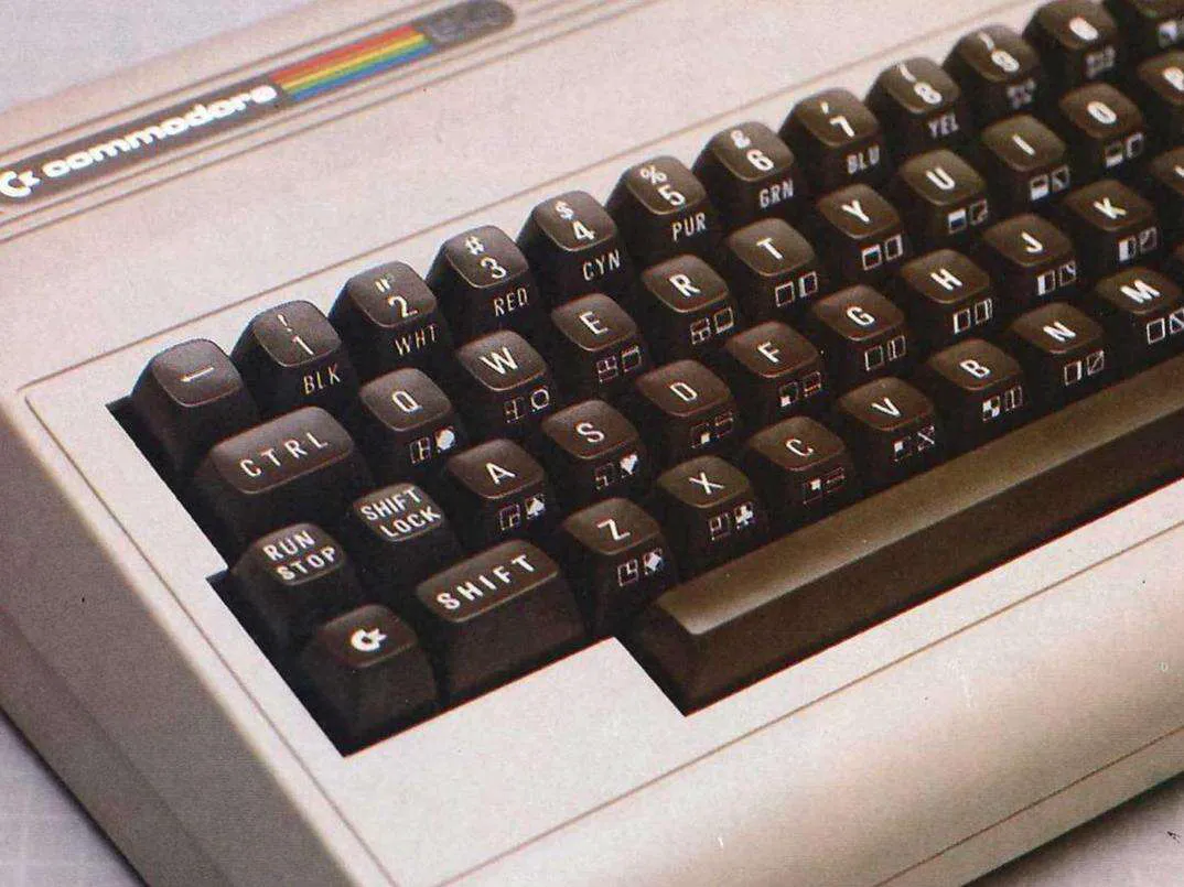 Commodore 64 julkaistiin 40 vuotta sitten – näin Hyppönen muistelee ...