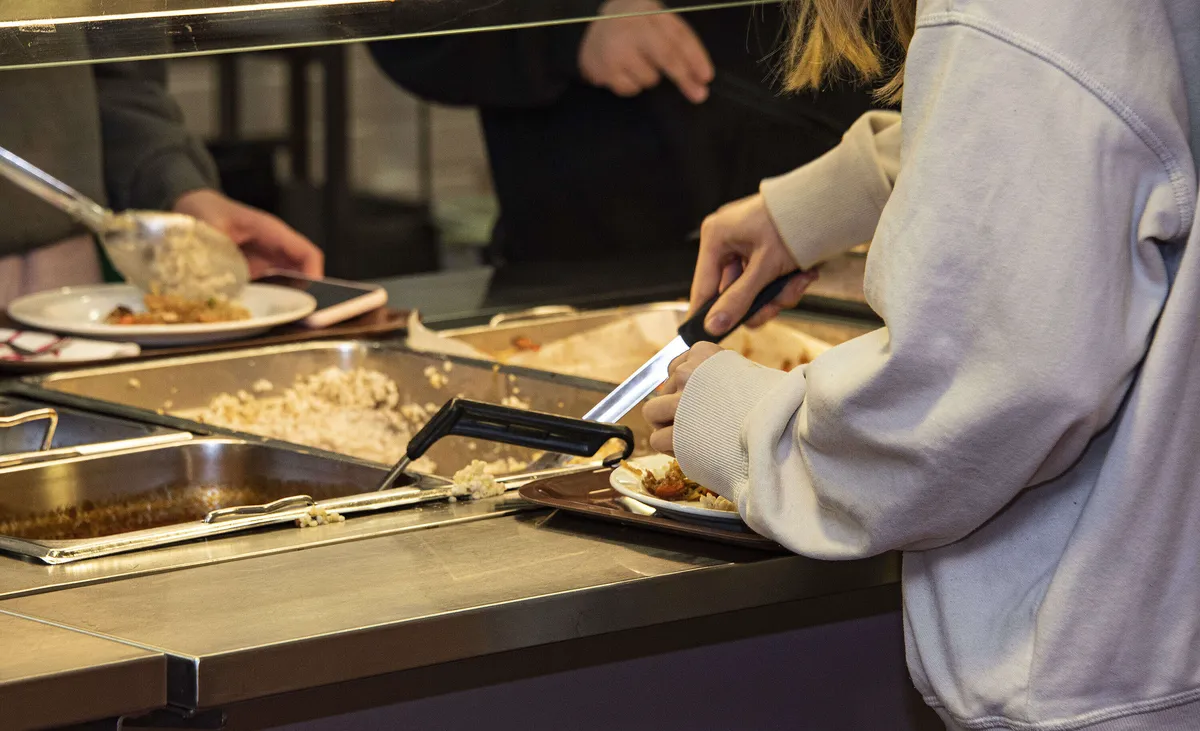 Lakot iskevät ensi viikolla jopa kouluruokaan – Tampereella tyssää ...