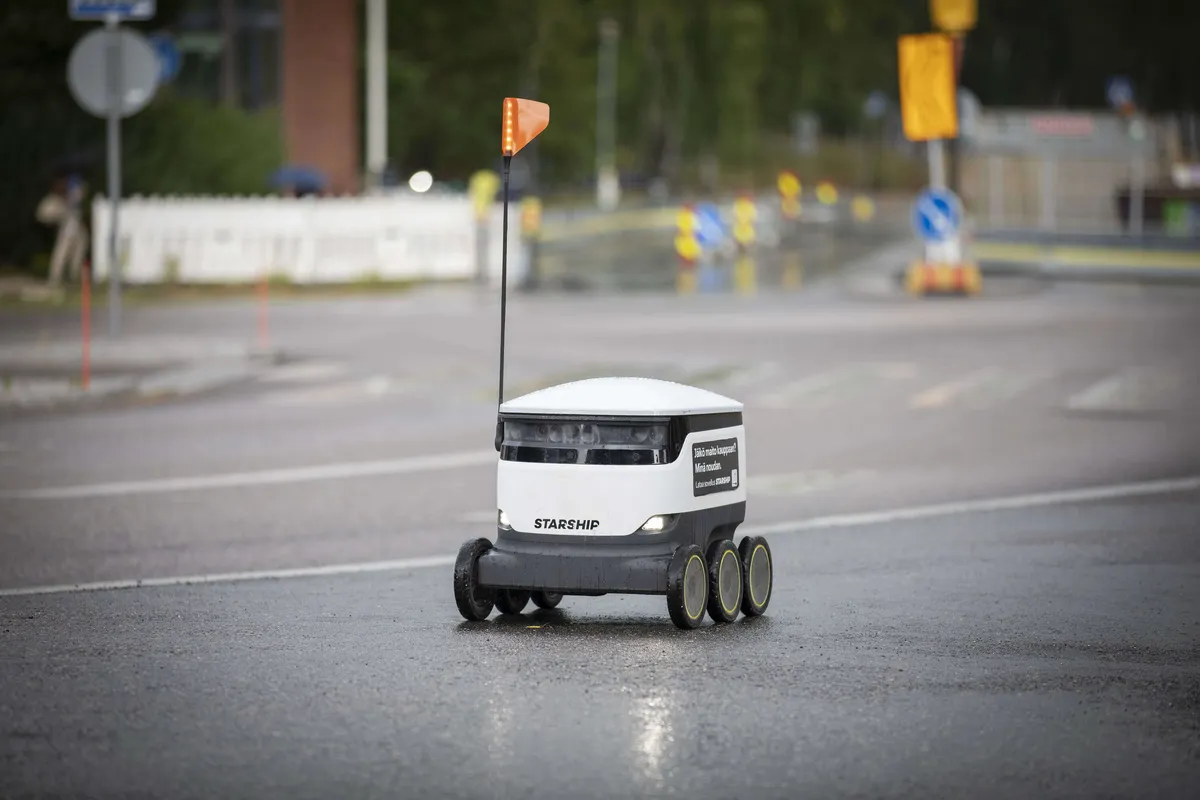 Robotit tekevät tuloaan suomalaisiin kauppoihin – Näin S-ryhmän ...