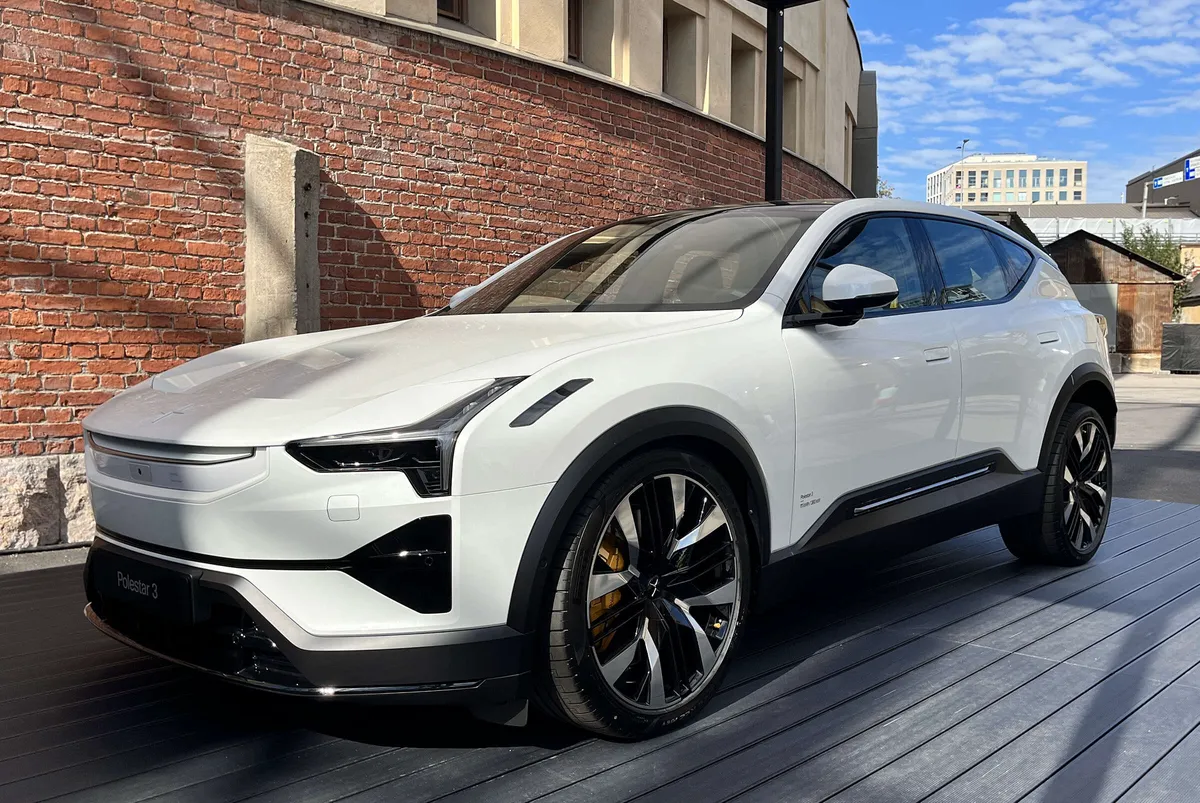 Tässä on Polestar 3 – Jättiakku ja rivakka teho yhdistyvät sulaviin SUV-muotoihin | Kauppalehti