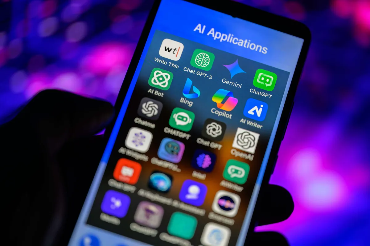 Microsoft's artificial intelligence application accused of indecency ...