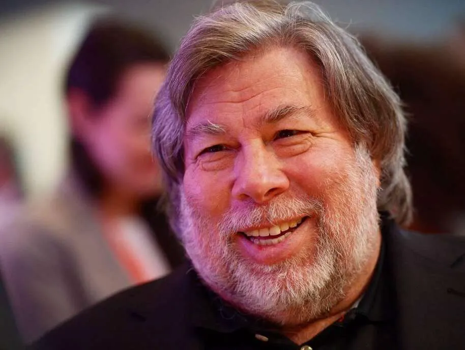 Applen perustaja sairaalaan aivoverenvuodon takia | Tivi