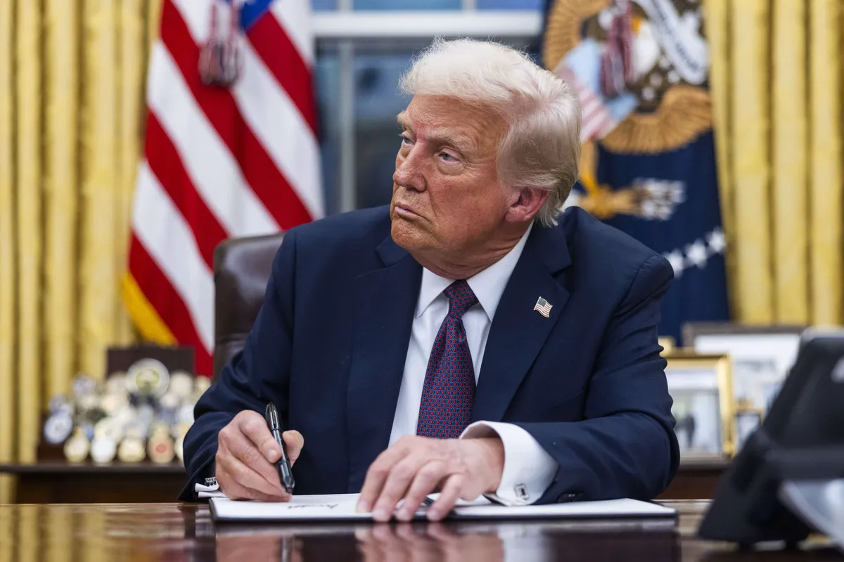 Trumpilta massiivinen viisumijäädytys – 75 maan joukossa useita ...