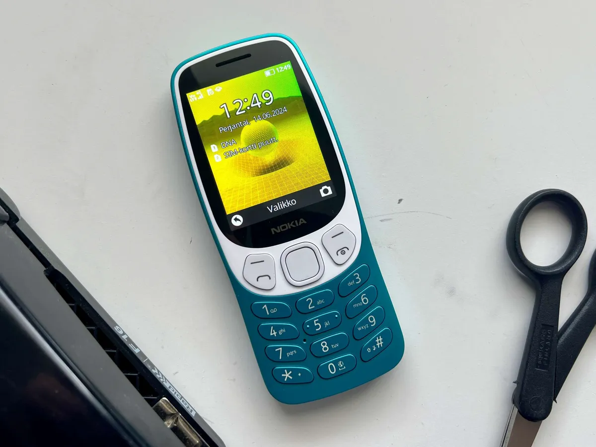Testissä Nokia 3210: Vanha vitsi ei enää naurata, eikä luuri ole ...