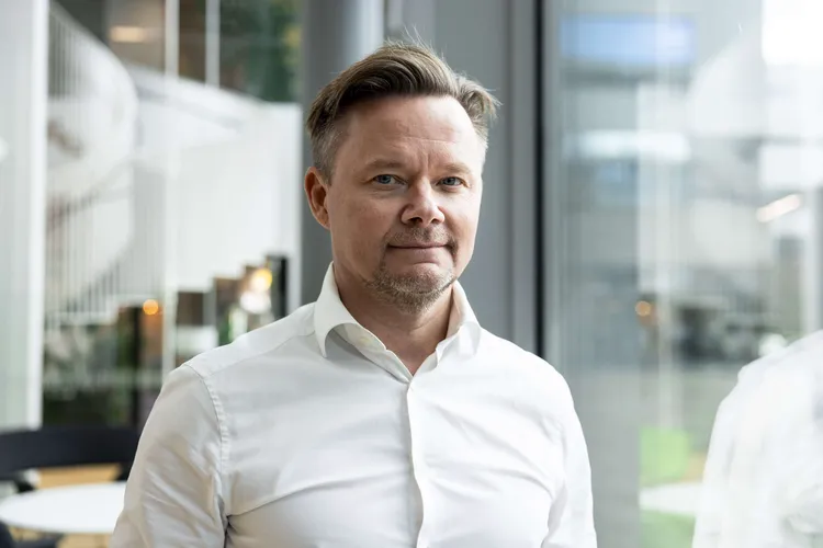 Mehiläinen Teki Jättikaupan Ulkomailla Toimitusjohtajalta Tiukka