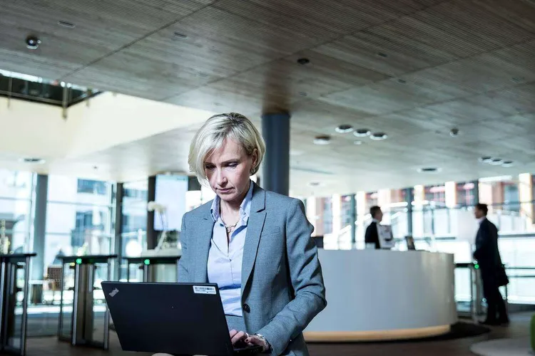 Sara Mella on Nordean suurimman ja kalleimman muutoksen ytimessä ...