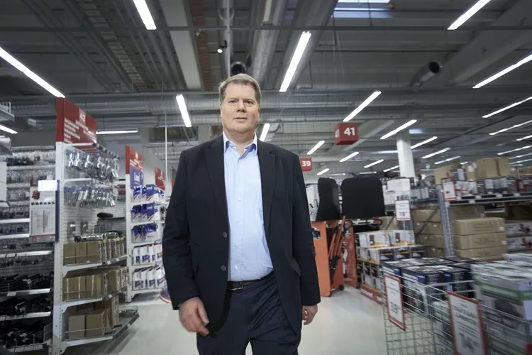 Jokamiehen Motonet-kauppa kannattaa – Harri Broman nousi kauppiaiden ...