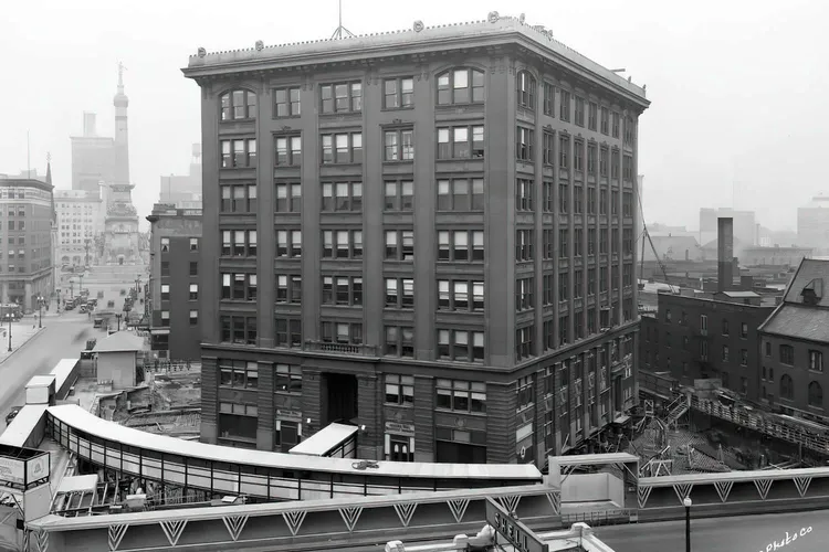 Uskomaton temppu 1930-luvulta: Näin valtava talo siirrettiin ja ...