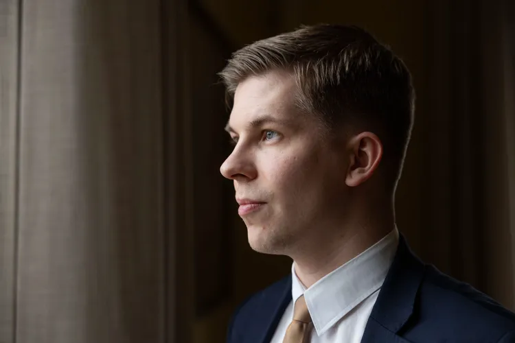 Perussuomalaisten Joakim Vigelius: ”Maahantulon torjuminen ja sen ...