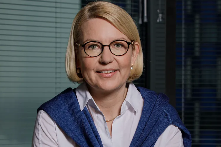 Johto lupaa lisää rahaa sijoittajille – Fiskarsin osake nousee ...