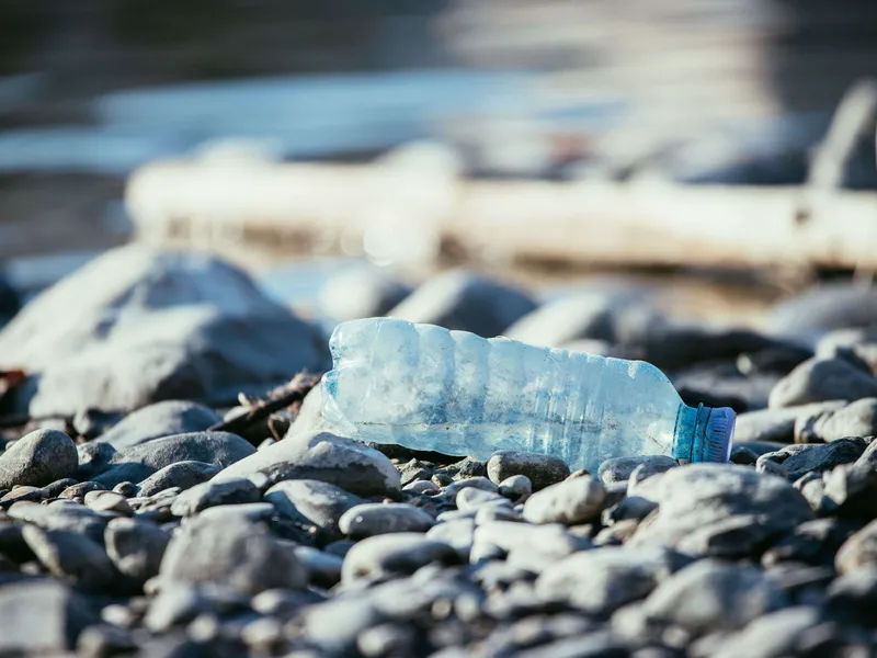 Biohajoava muovi ei hajoakaan meressä – 12 miljoonan tonnin vuotuinen ...