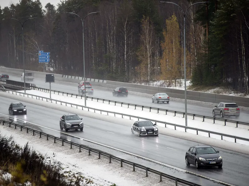 Yksi automerkki on noussut suomalaisten suosikiksi Toyota Corollan ...