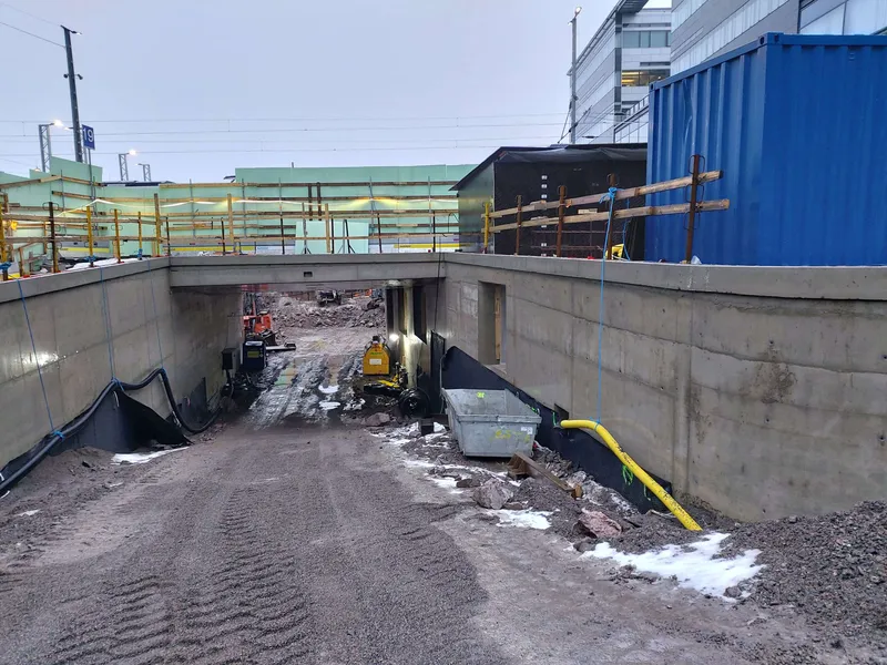Helsingin ydinkeskustaan kaivetaan tunneli 19 junaraiteen ali – Tältä ...