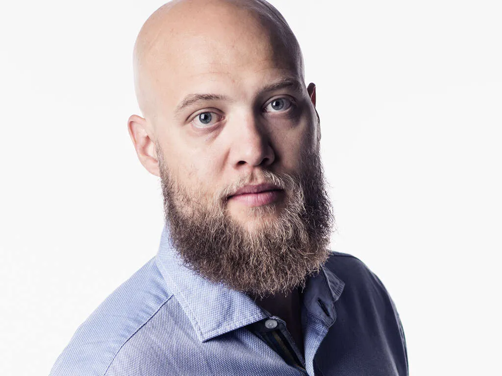 Uutistoimisto väitti kiinalaisten upottavan vakoilusiruja Apple ...