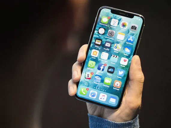 Tutkimusyhtiö: Applen kalliiksi parjattu iPhone X oli alkuvuonna ...