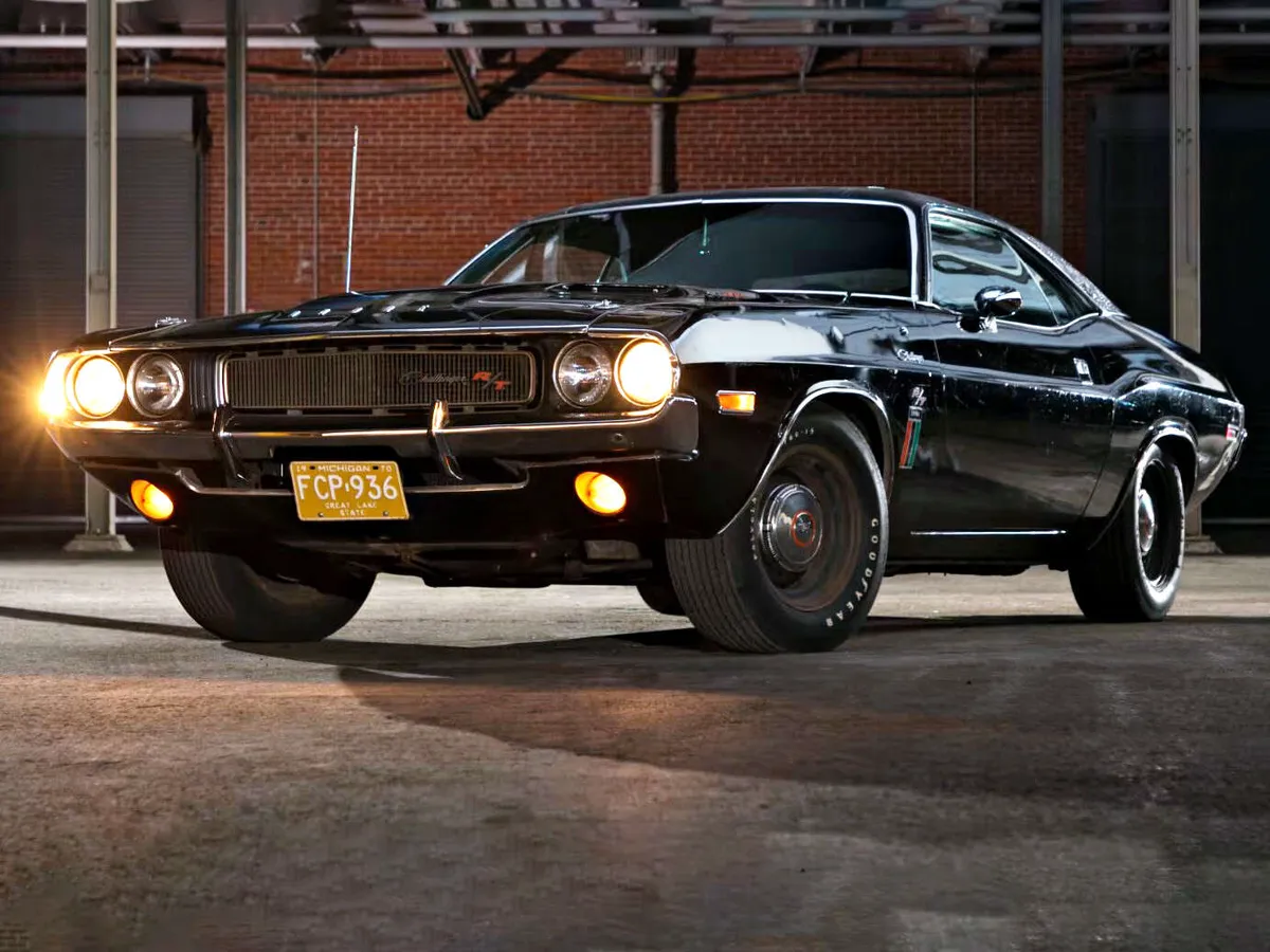 Musta aave puhkaisi haamurajan – Dodge Challengerista pulitettiin yli ...
