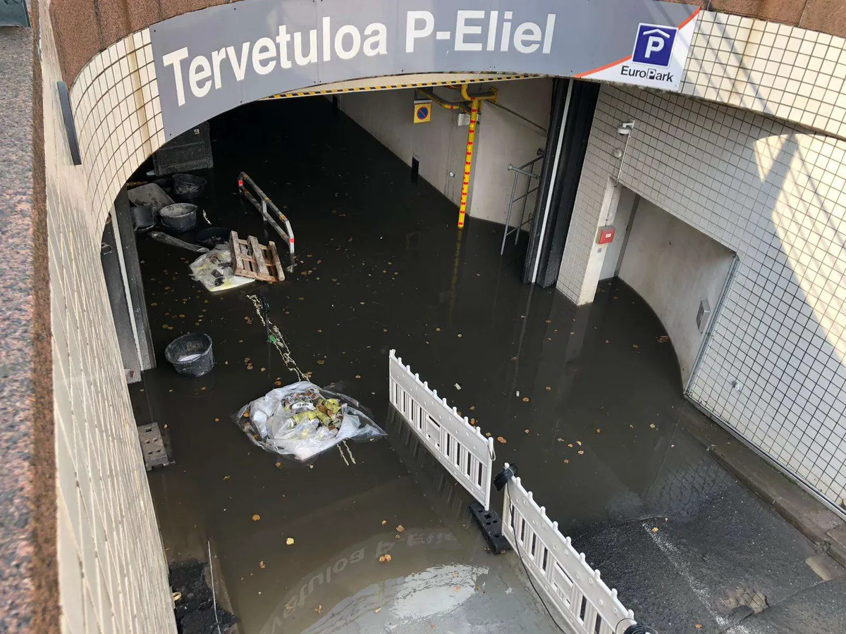 Poikkeuksellisen kova rankkasade aiheutti Helsingissä useita ...