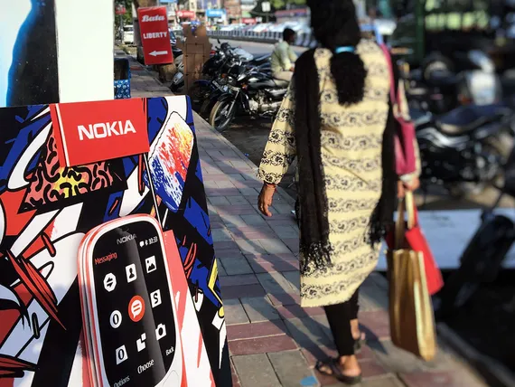 ”Ensimmäisenä maailmassa” – Nokia-brändättyihin peruspuhelimiin tulee ...