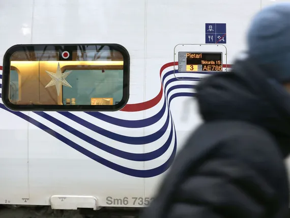 Jalkapallon EM-kisojen Pietarin junaliput tulevat myyntiin kuukauden ...