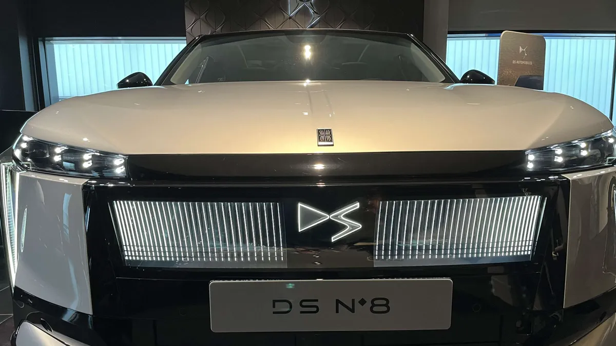 Kiihdytys 0-100 km/h 5,4 sekunnissa, toimintamatka jopa 750 km ...