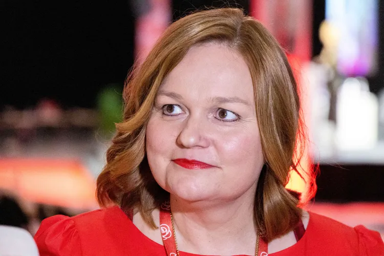 “Kunnioittakaamme toinen toisiamme mielipiteistä riippumatta” – Krista ...