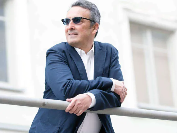 Ami Hasan mainosalasta: ”Kannattaa jättäytyä pois, jos ei usko tähän markkinatalousyhteiskuntaan ...