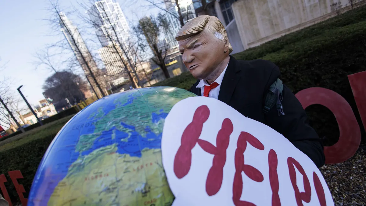 Trump aloitti kurituksen heti – Professori varoittaa: Tulossa ...