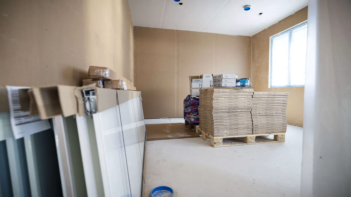 Rakennusala kyseenalaisessa kärjessä – Suomessa kaatui viime vuonna ...