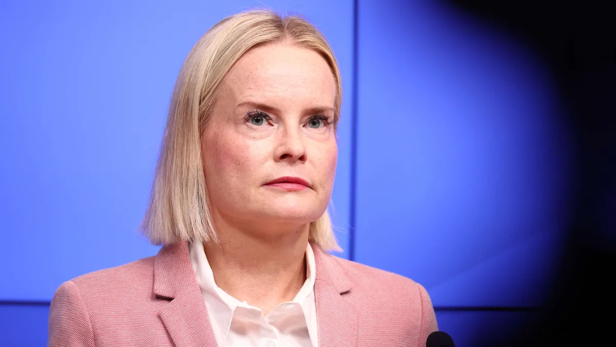 Riikka Purralle hurja löylytys eduskunnassa – Antti Lindtmanin ...