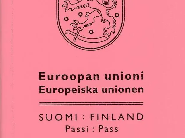 Suomeen tulee pinkki väliaikainen passi – katso | Uusi Suomi
