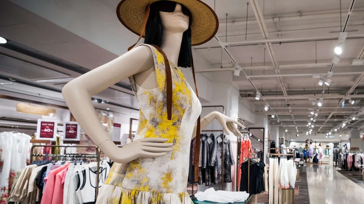 Mannerlaatat järisseet työmarkkinoilla – Nämä alat ovat nyt ...