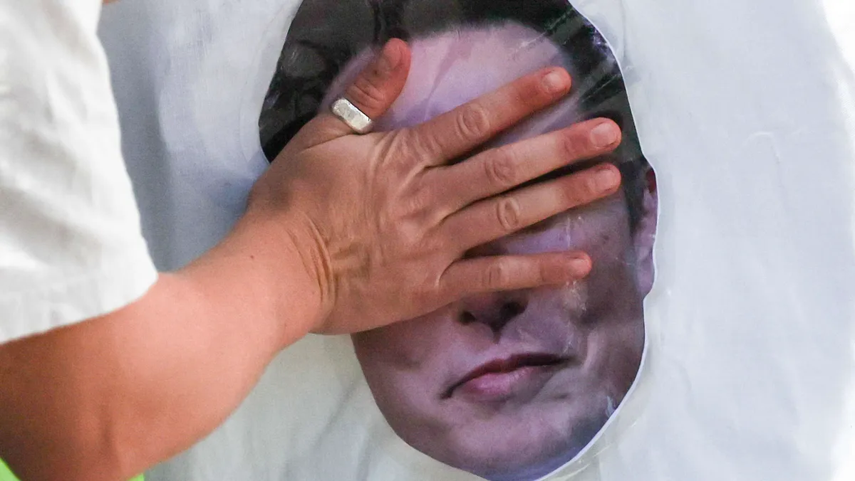 Elon Muskin riskiretki päättyi tuhnuun – Nyt tietovuoto kertoo ...