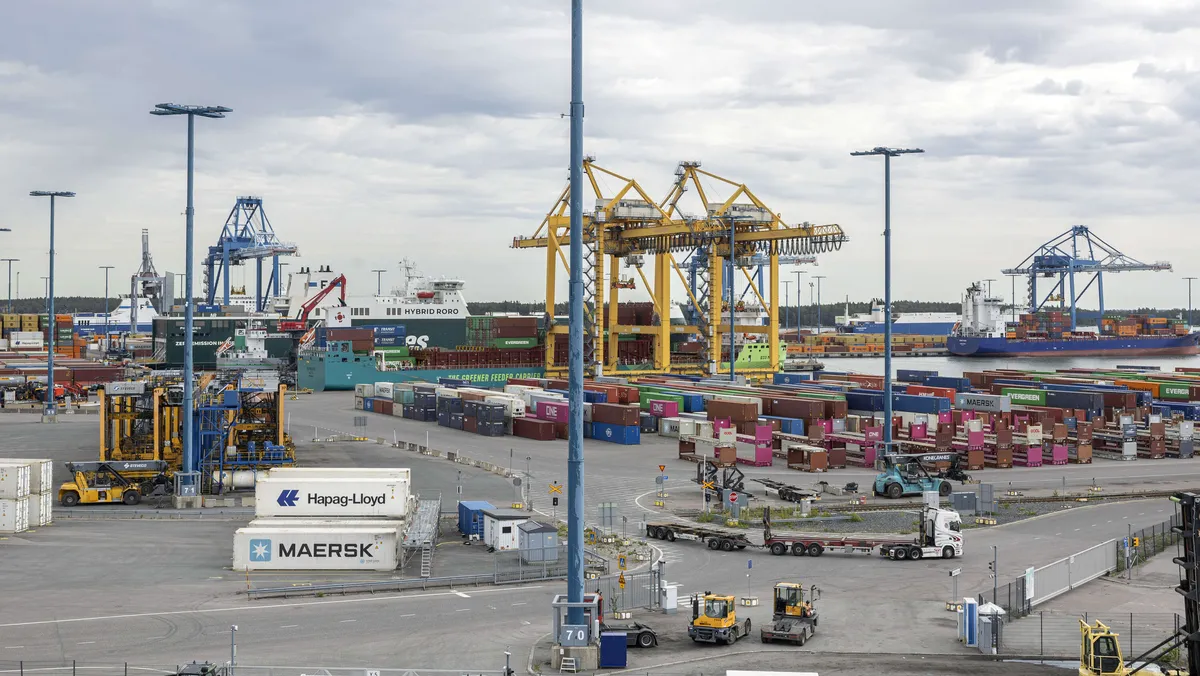 Tavaraa kulkee Venäjän kautta Suomeen sodasta huolimatta | Tekniikka&Talous