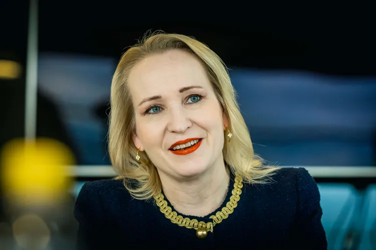 Minna Helle kirjoitti etätyöstä yli 20 vuotta sitten: Nyt tuli suorat ...