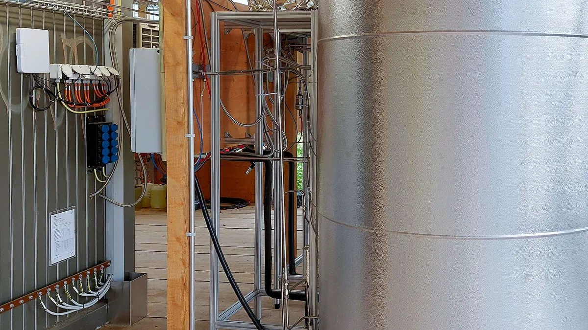 Ruosteesta ratkaisu vedyn varastointiin – Tämä menetelmä jopa 10 kertaa ...