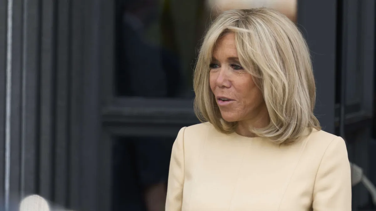 Élysée-palatsin emäntä Bibi Macron edustaa jokseenkin kaikkea sitä ...