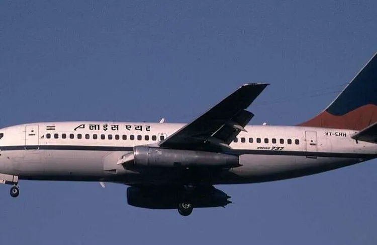 Käsittämätön unohdus: Tämä Boeing 737 seisoi lentokentällä 13 v ...