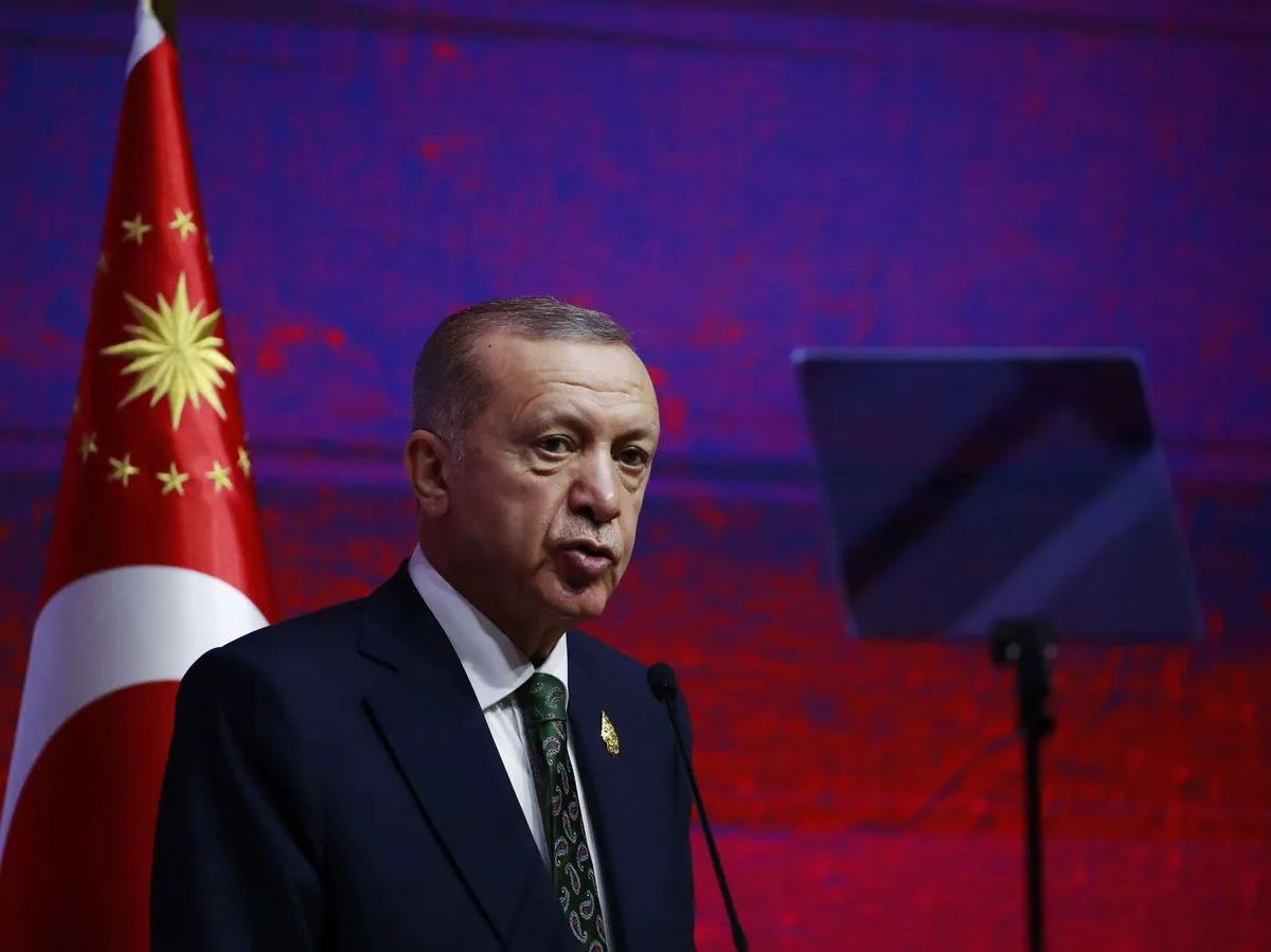 KOROT JA VALUUTAT: Turkin liira vajoaa, Yhdysvalloissa edistystä ...