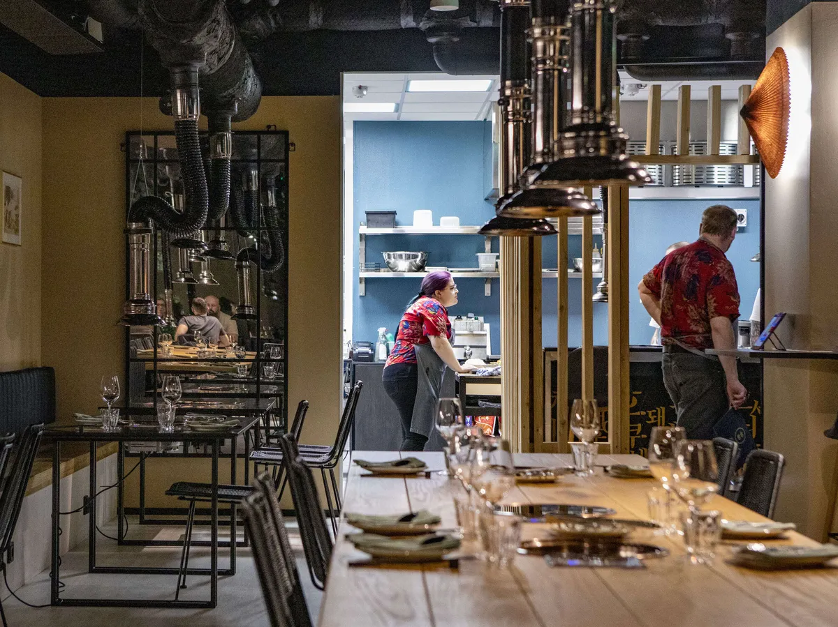 Helsinkiin on rantautunut korealainen ravintolatyyppi, joka tarjoaa ...