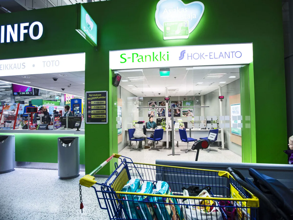 HOK-Elanto päräyttää Vantaalle yli 100 robotin keräilykeskuksen ...