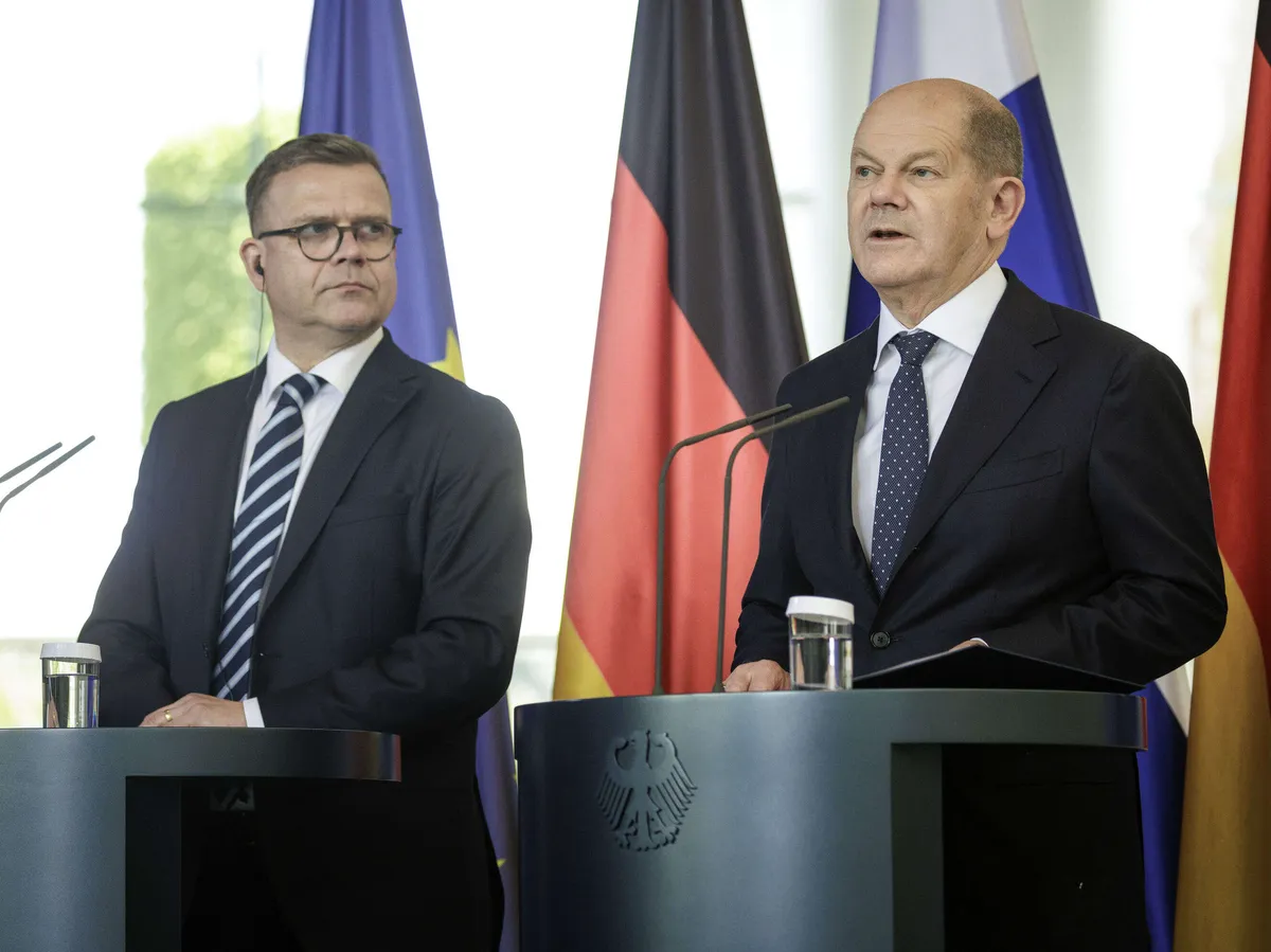 Suomen hallitus nousi esiin Petteri Orpon ja Olaf Scholzin ...
