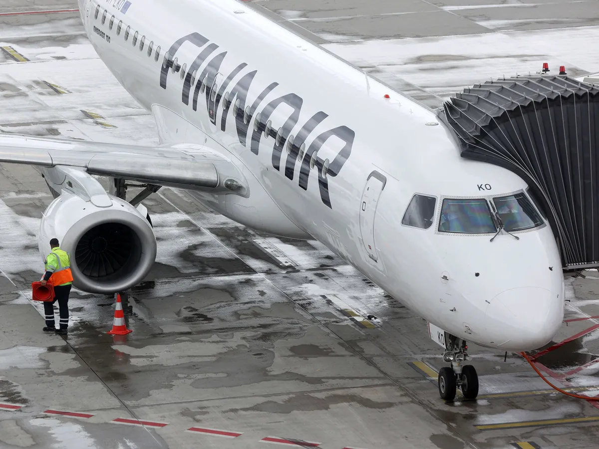 Lentoliput ovat kalliita, mutta Finnair tekee tappiota – Analyytikko ...