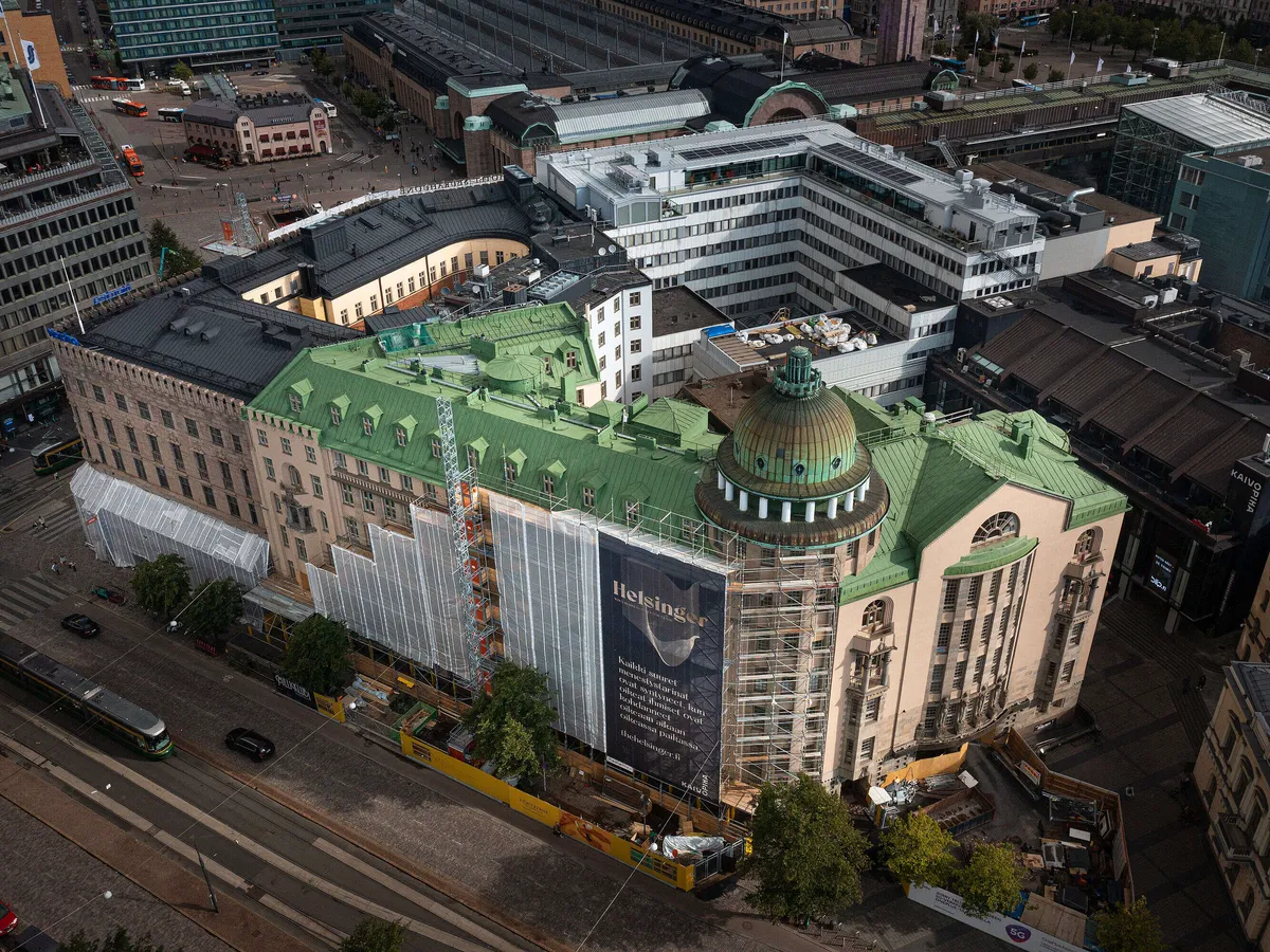 Helsingin päärautatieasemaa vastapäätä rakentuvan Grand Hansa -hotellin ...
