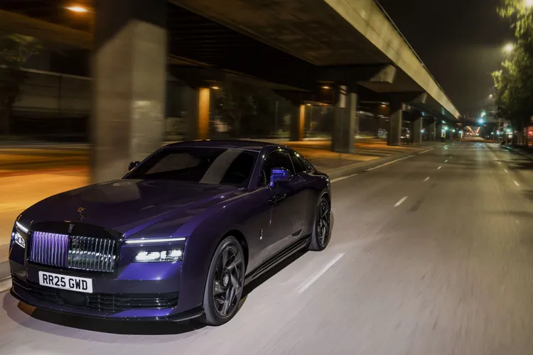 Kaikkien aikojen Rolls Royce on täyssähköinen – 0-100 km/h 4,1 s ...