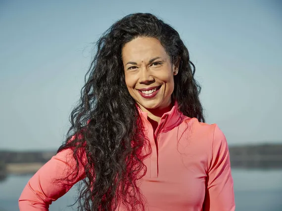 Shadia Rask ravistelee näkemään työelämän rakenteellisen rasismin ...