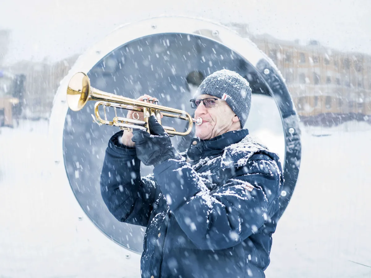 Lauri Ratia rentoutuu soittamalla trumpettia | Kauppalehti