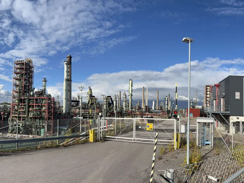 Neste: Vihreän vedyn tuotanto Porvoossa voi alkaa jo 2026 – Hukkalämpö ...