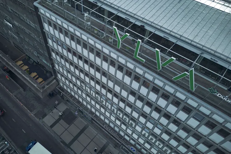 Pankkien pinna alkaa palaa: Myydäänkö Helsingin maamerkit kaikkien ...